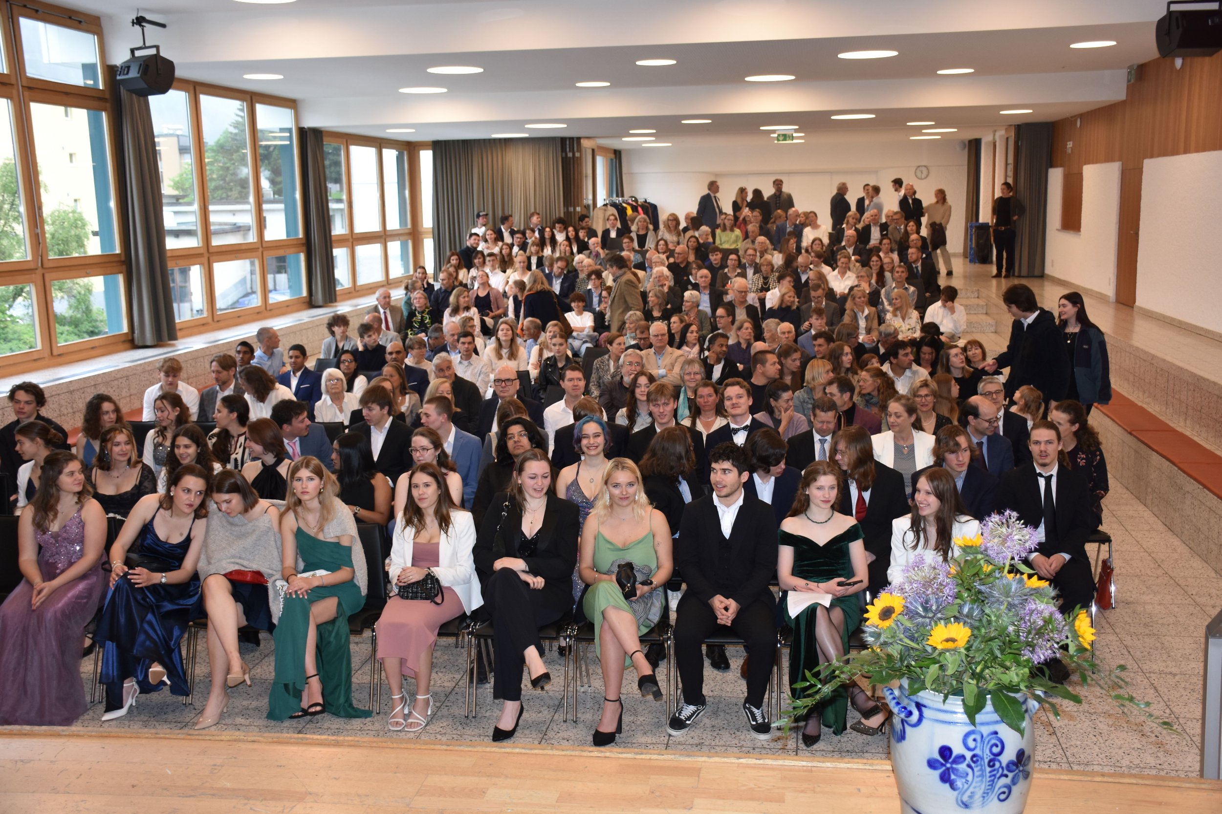 Maturafeier 2024 in der Aula der SAMD :: SAMD | Schweiz. Alpine ...